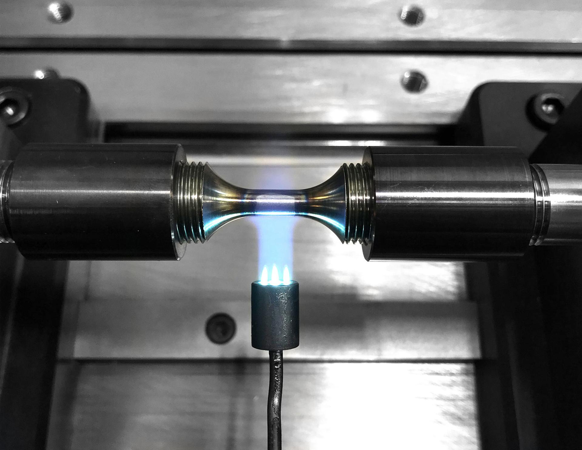 Direct Flame for High-Temperature Torsion Testing | REL